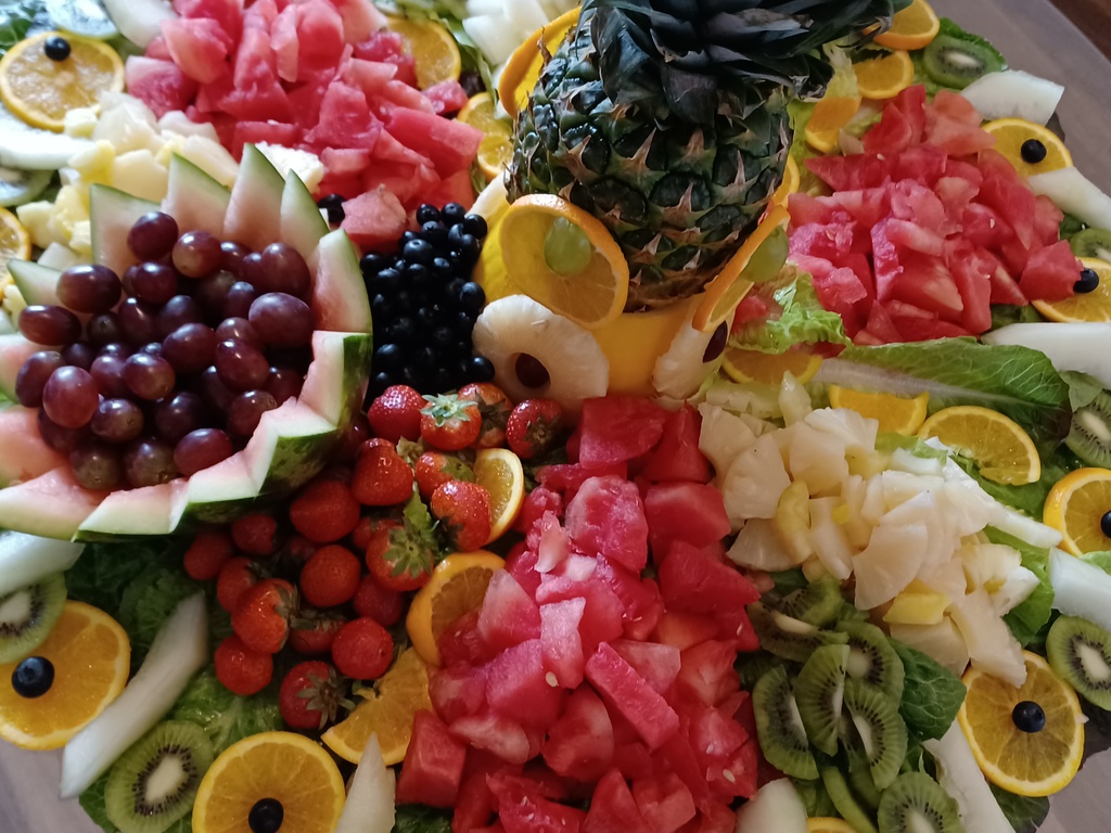 NATURE'S MAGNIFICENT FRUIT TABLES DISPLAYS - Life The Magnificent Way