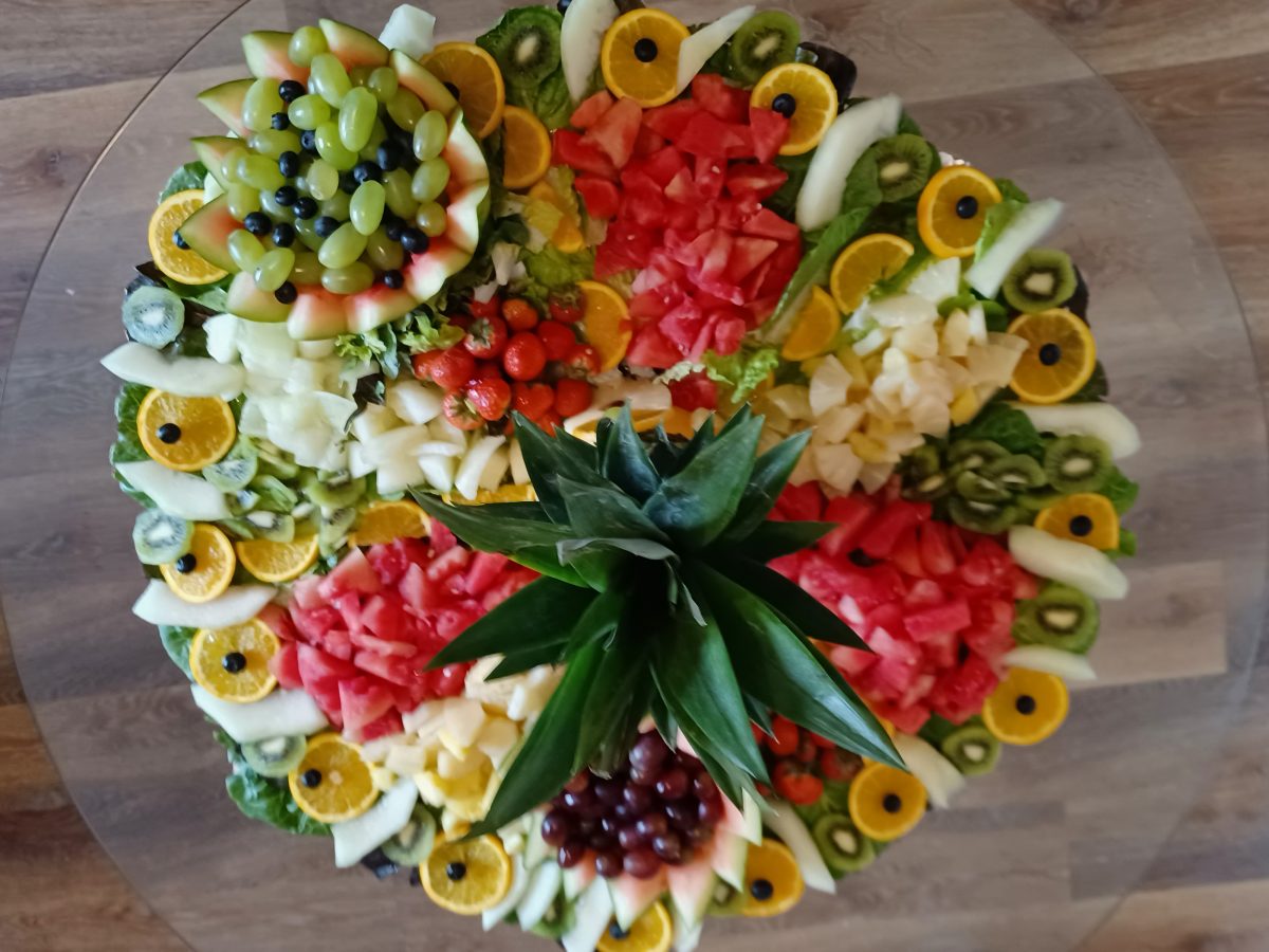 NATURE'S MAGNIFICENT FRUIT TABLES DISPLAYS - Life The Magnificent Way